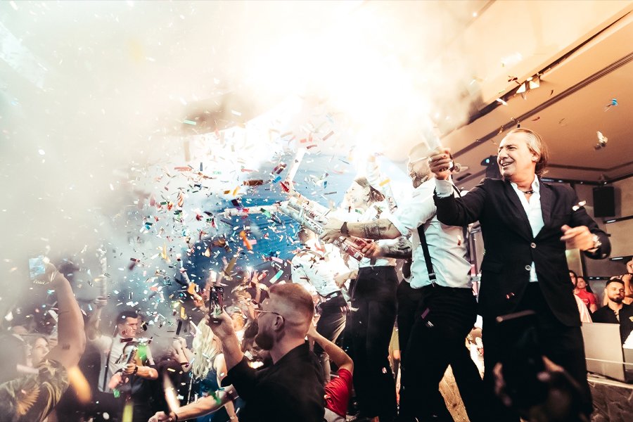 ACE OF SPADES DINNER PARTY | The Party Finder